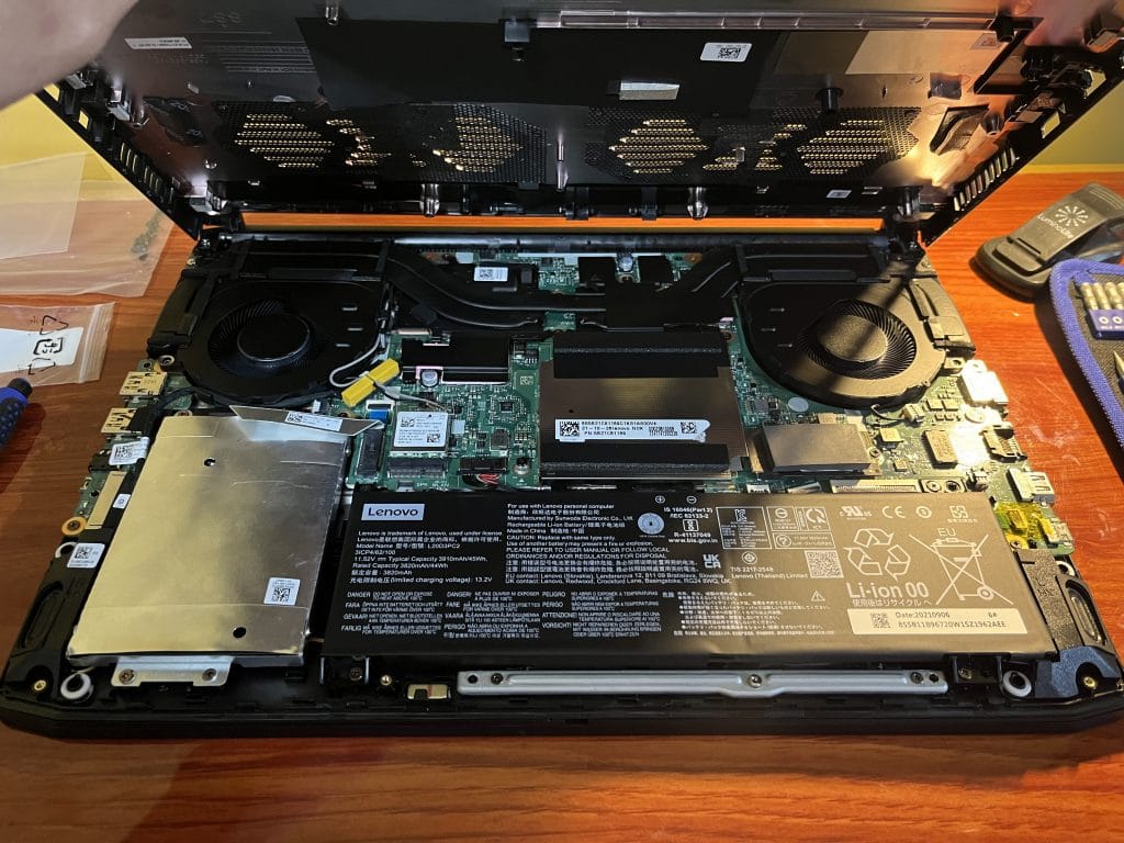 How To Upgrade RAM on Laptop 2022 (Complete Guide) - Laptop Study ...